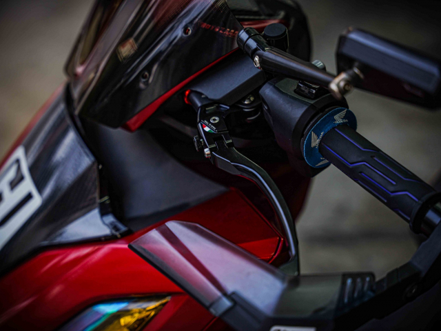 Click 160 độ siêu hoành tráng trông như xe đến từ tương lai | 2banh.vn