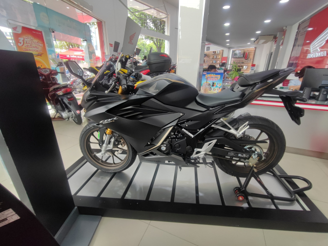 Honda CBR150R 2023 đã chính thức lên kệ tại các HEAD từ ngày 23/04 ...