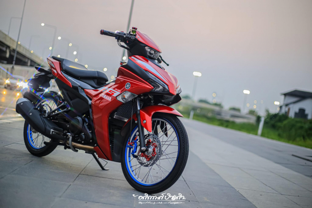 Ex 155 độ trợ lực Ohlins lạ mắt không bị đụng hàng số đông | 2banh.vn