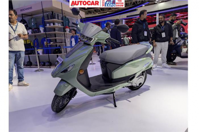 Suzuki E-Access hoàn toàn mới vừa ra mắt tại Auto Expo 2025 với giá bán ...