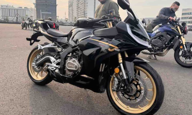 SRK 250 RD đối thủ mới của ZX-25 vừa ra mắt - Liệu có đủ sức làm sống ...