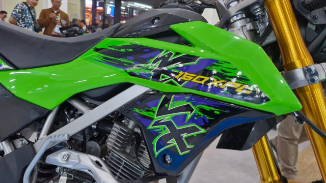 Kawasaki bất ngờ ra mắt KLX150 XPL - Cỗ máy khám phá không giới hạn ...